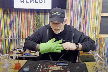 Seahorse pro cleaning | Lookah